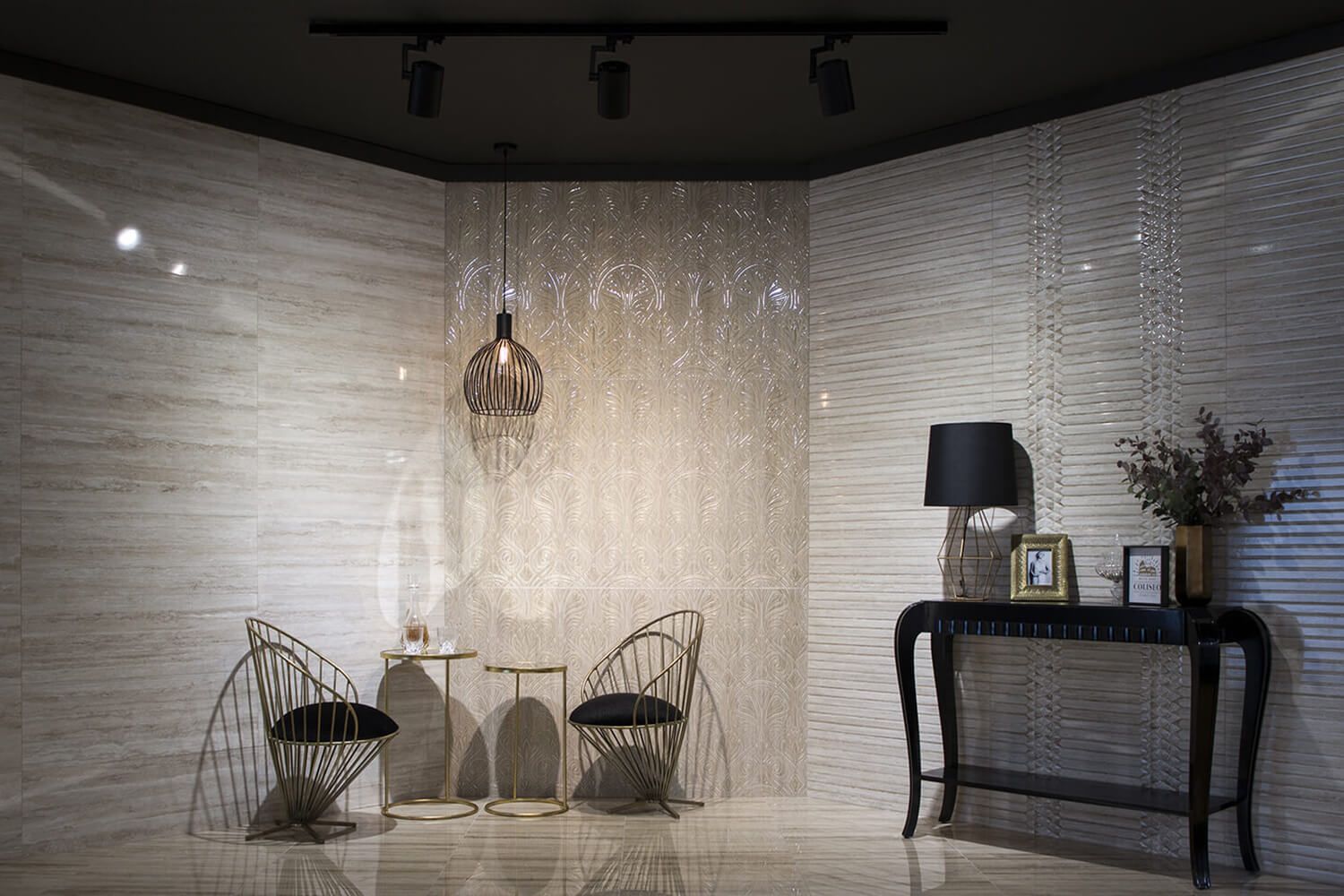 Подборка коллекций керамической плитки с тематикой травертина.